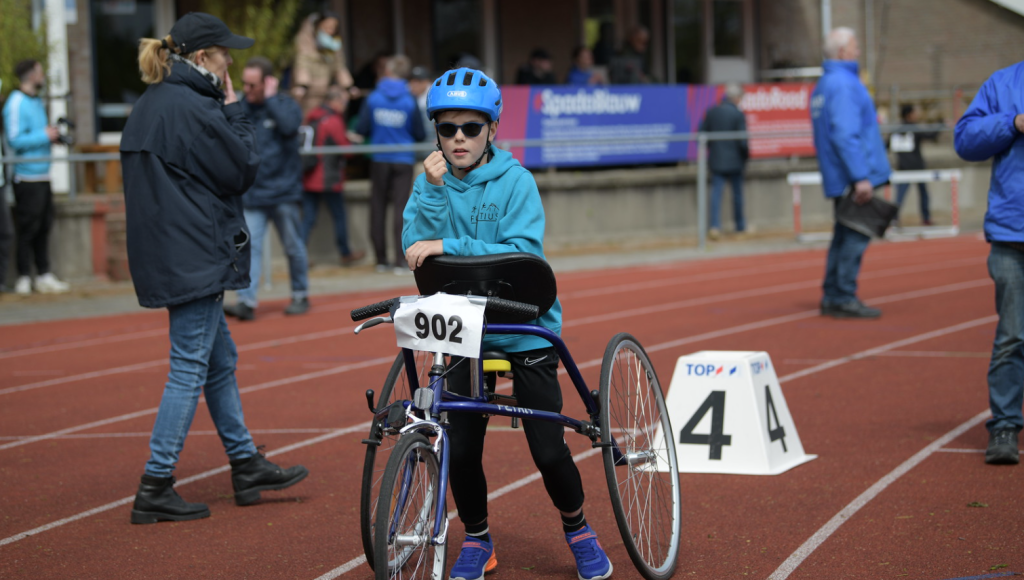 Foto's Landelijke Dirk Kuyt Frame Running Cup - Fortius